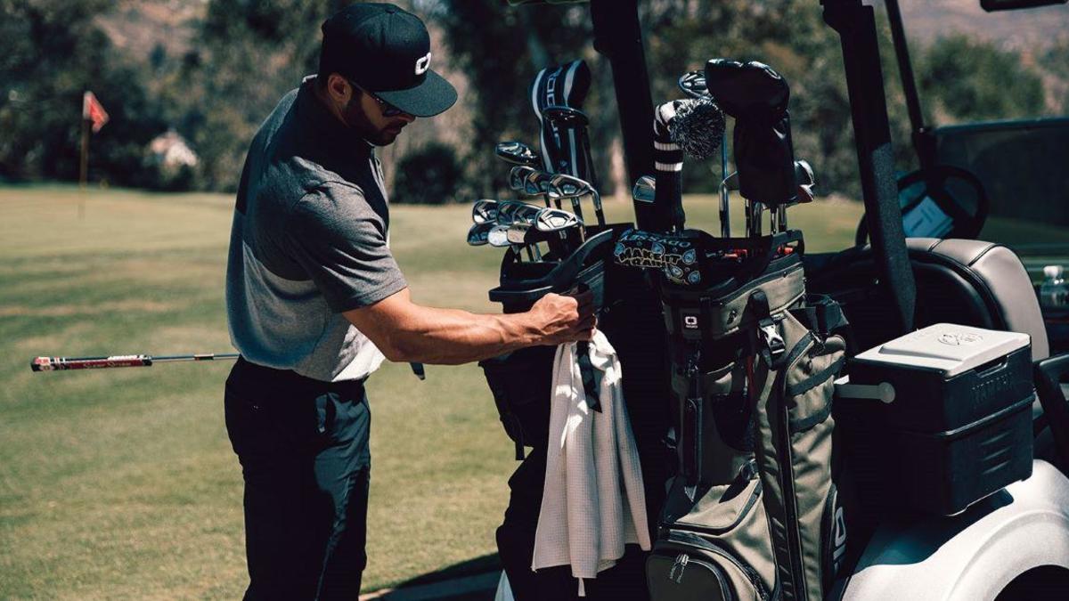 Best cart golf bags for cruising the course in comfort this summer ...