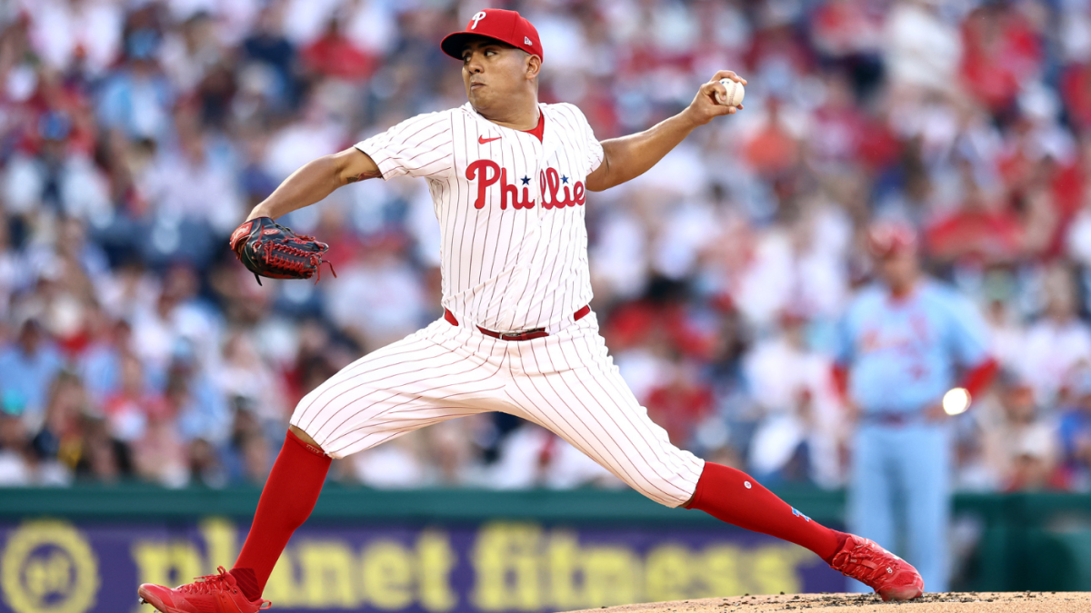 Ranger Suárez injury update: Phillies lefty's X-rays negative after ...