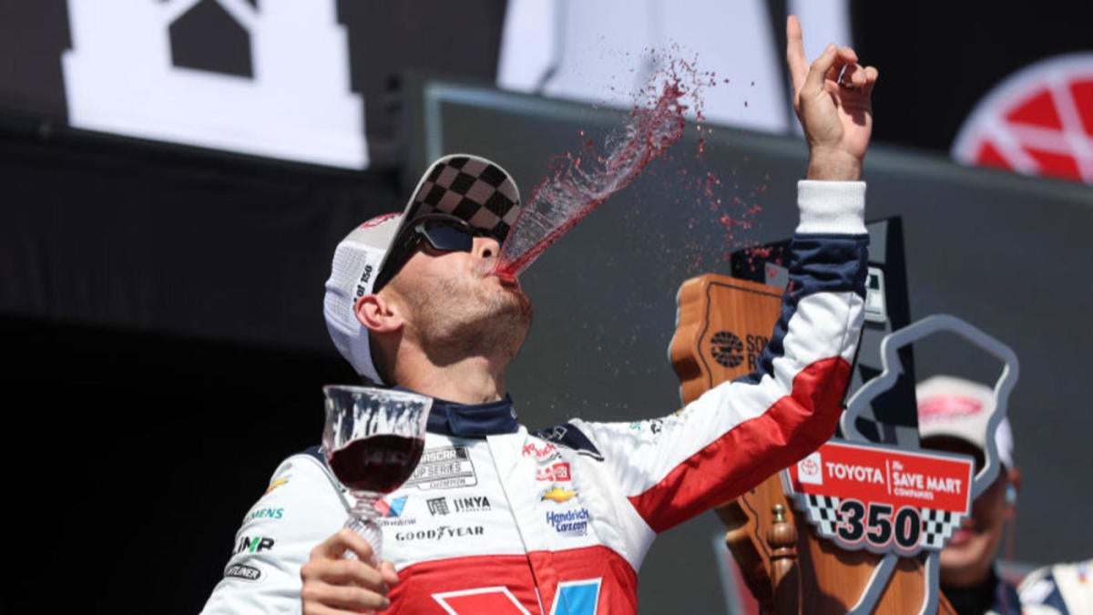 NASCAR at Sonoma results: Kyle Larson holds off Martin Truex Jr. to ...