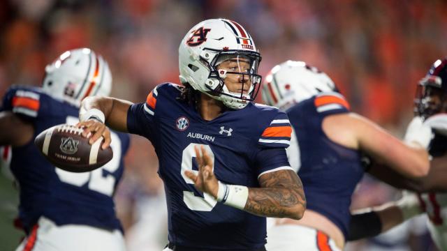 Analyzing South Carolina's backup QB Robby Ashford | Cover 3 Summer School