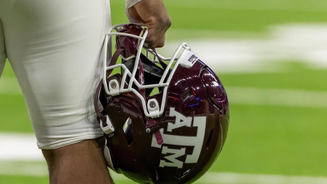 Late Kick: Mike Elko is turning around recruiting at Texas A&M