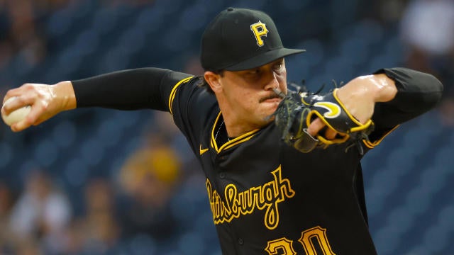 Highlights: Reds at Pirates