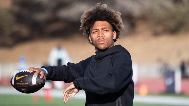 One-on-One with Texas commit KJ Lacey | Elite 11 Finals