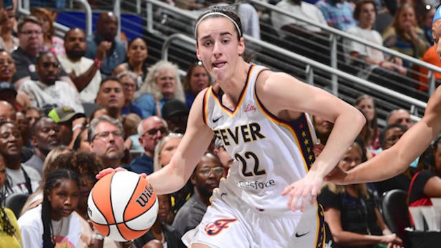 WNBA Highlights: Clark scores 16 as Fever beat Dream for 4th straight win