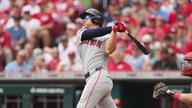 Highlights: Red Sox at Reds