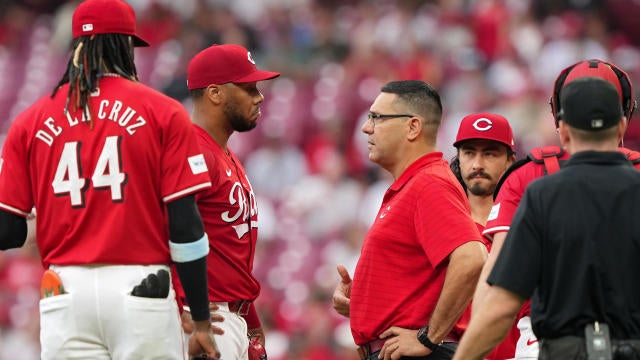 Highlights: Pirates at Reds