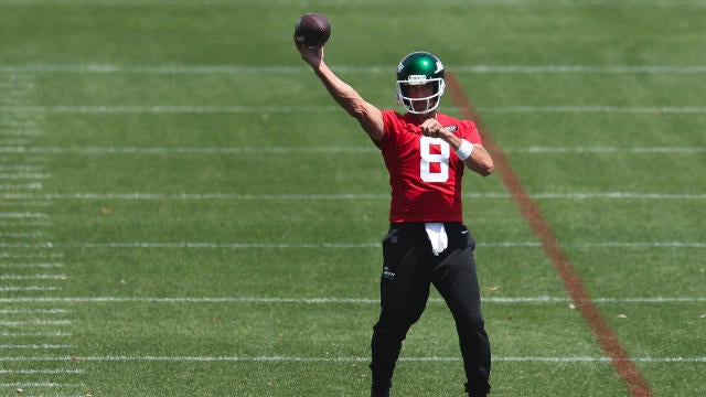 Jets Revamp Offensive Line To Protect Aaron Rodgers