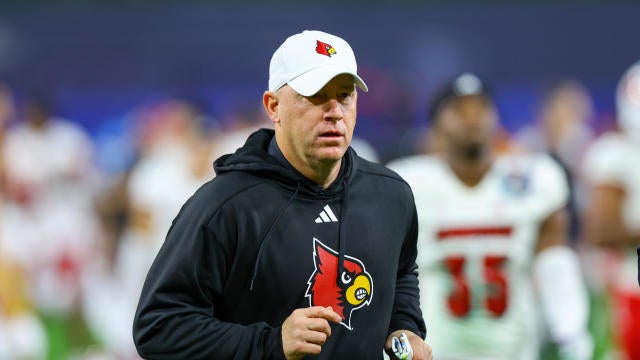 Louisville head coach Jeff Brohm: Tight ends will be crucial for us