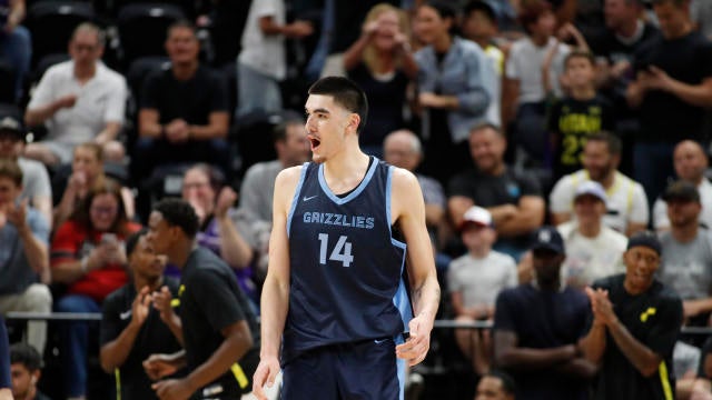 Edey Impresses In Summer League Debut