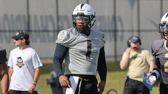 UCF QB KJ Jefferson has picture of Shedeur Sanders in his locker | Cover 3