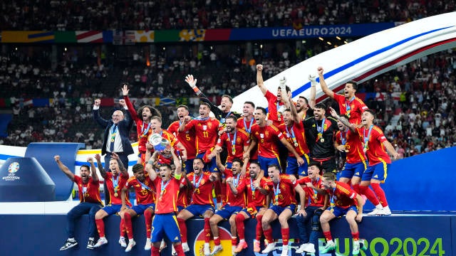 Luis García Talks Spain's Record Fourth Euro Title, What Did De La ...