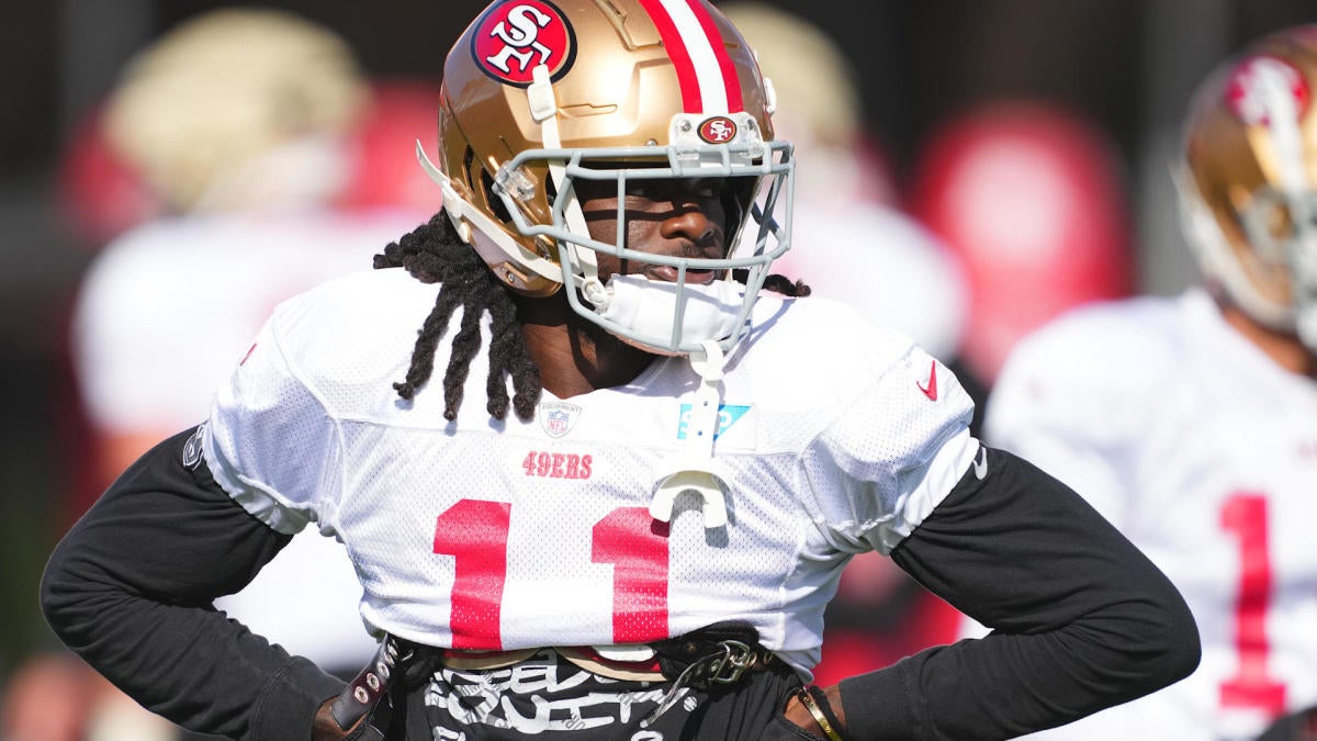 Fantasy Football: Drafting middle in Non-PPR shallow leagues ...