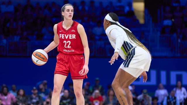 MUST SEE: Caitlin Clark Dishes 19 Assists, Breaks WNBA Single-Game Record