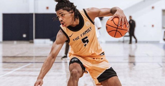 WATCH: Five-Star PG Darius Acuff Jr. commits to Arkansas - 247Sports