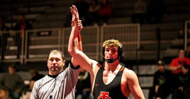 A look at Ben Kueter's wrestling background | Football Recruiting ...