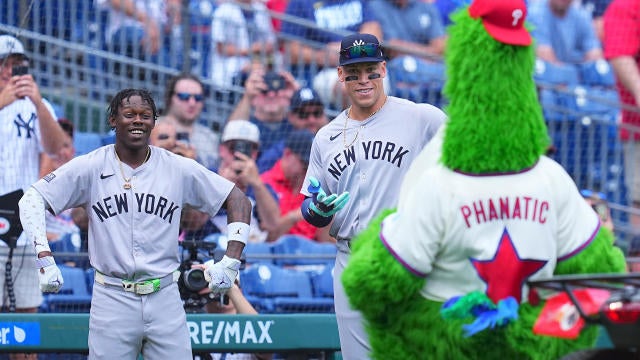 Yankees Sweep Phillies En Route To Their 5th Straight Win