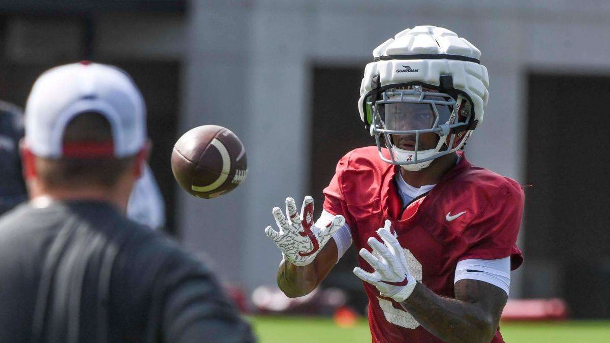 2024 Eagles training camp: DeVonta Smith knows where he can 'improve ...