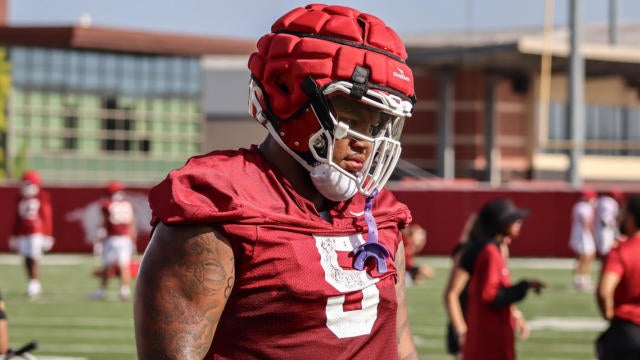 Deke Adams discusses Arkansas' defensive line