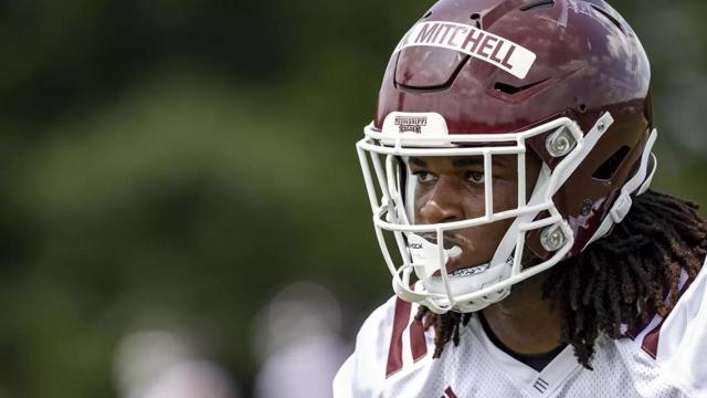 Mitchell finding his way in new Bulldog defensive scheme