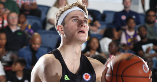 Liam McNeeley fits the prototype of an NBA star | 247Sports College ...
