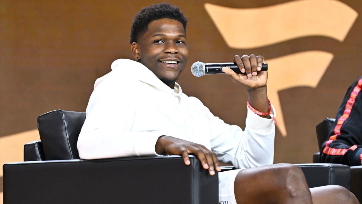 Anthony Edwards throws shade at past generations, says Michael Jordan ...