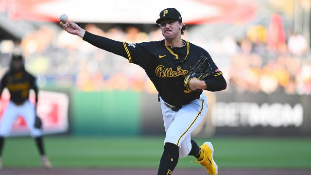 Highlights: Reds at Pirates