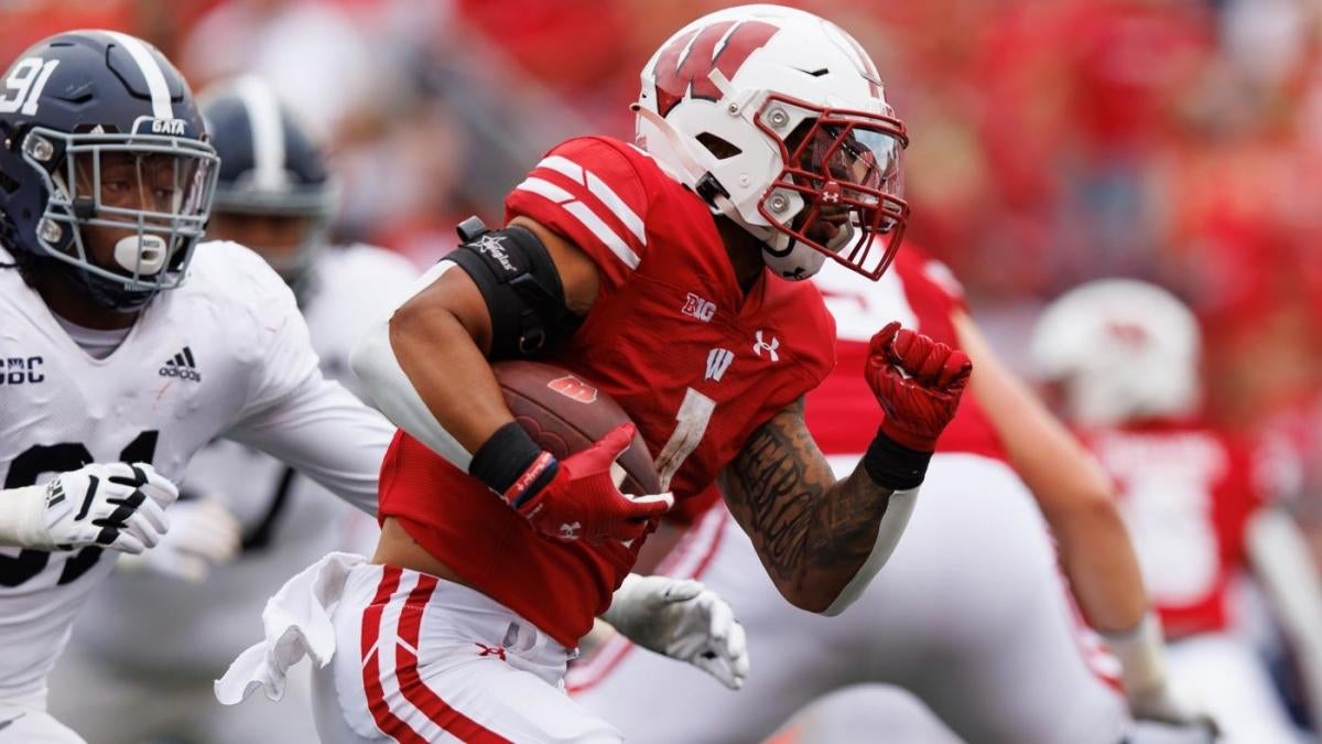 Wisconsin vs. Western Michigan odds, spread, time: 2024 college football picks, Week 1 ...