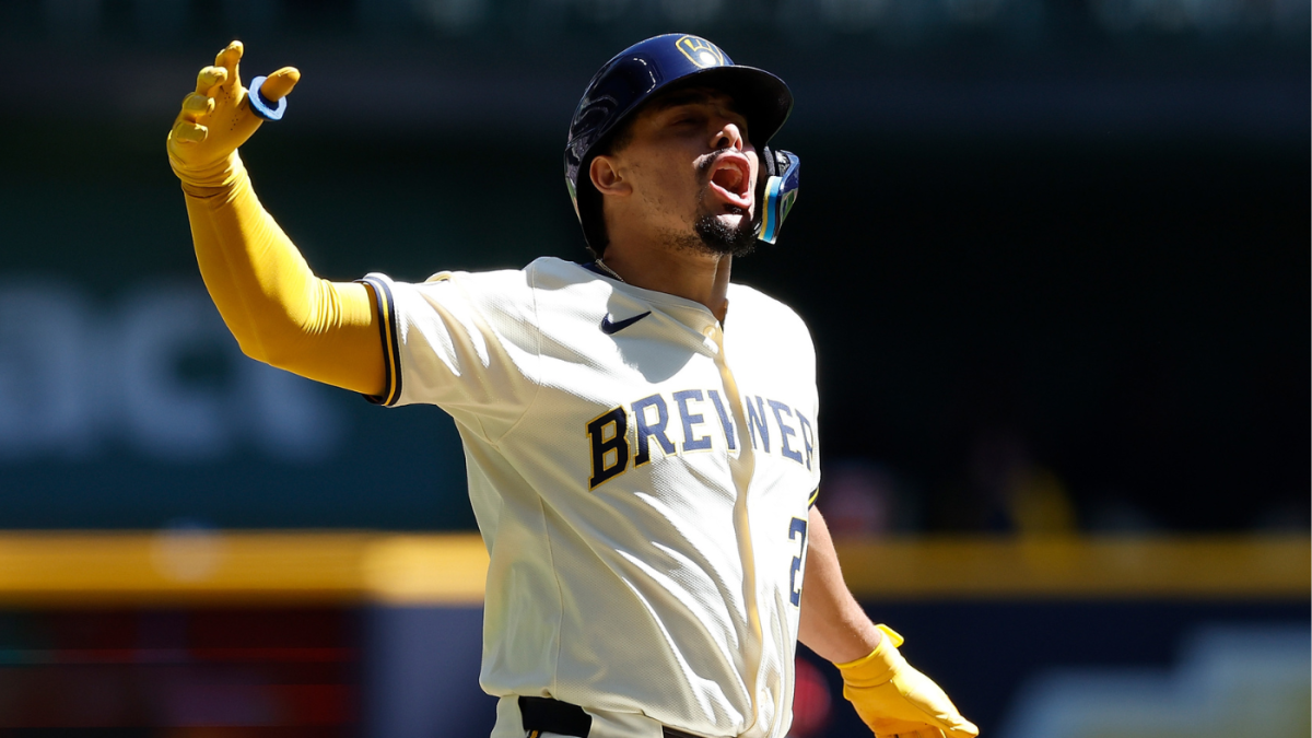 Brewers' Willy Adames ties MLB shortstop record with home run in fifth ...