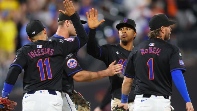 Highlights: Mets top Red Sox, half-game behind Braves for final NL wild ...