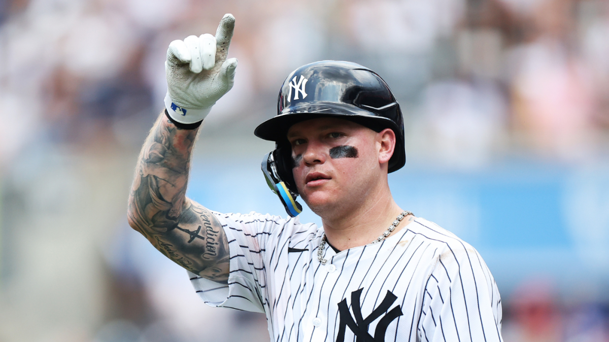 Yankees manager Aaron Boone defends Alex Verdugo after outfielder fails ...