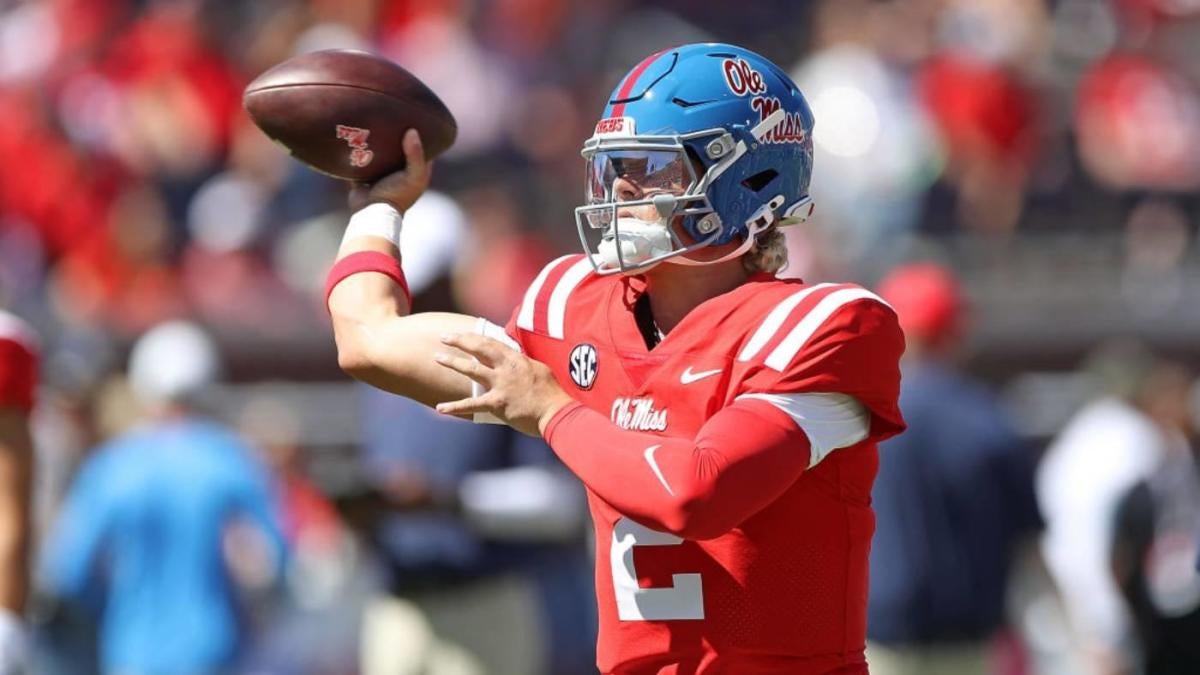 Ole Miss QB Jaxson Dart sets SEC record for consecutive completions as ...