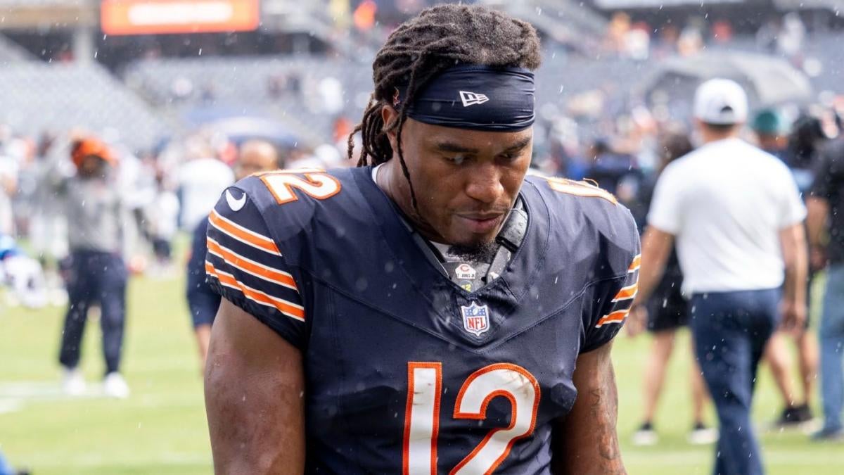 Bears get burned on new kickoff with bizarre fumble that leads to ...