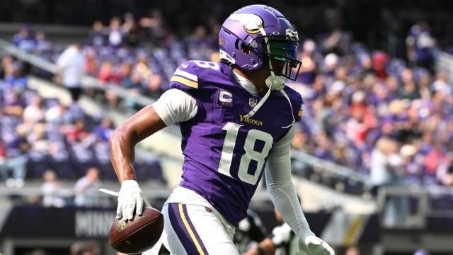 MUST SEE: Justin Jefferson catches 97-yard TD pass shortly after Vikings goal-line stand vs 49ers