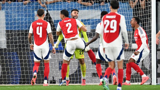 MUST SEE: Arsenal's David Raya makes not one, but two great saves on ...