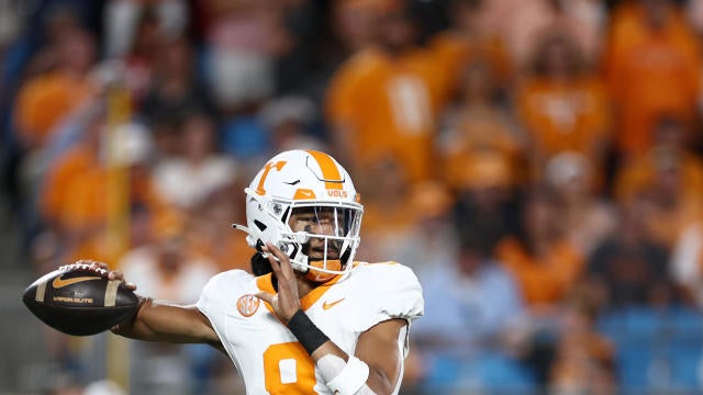 Tennessee hopes to avoid the upset on the road against Arkansas | Pate ...