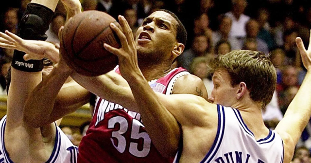 Lonny Baxter thanks teammates, coaches as he's inducted into UMD Hall ...