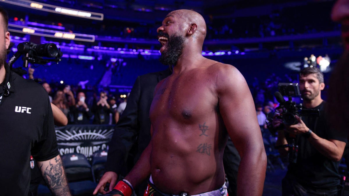 Jon Jones pauses retirement talk; says negotiations with UFC for 2025 ...