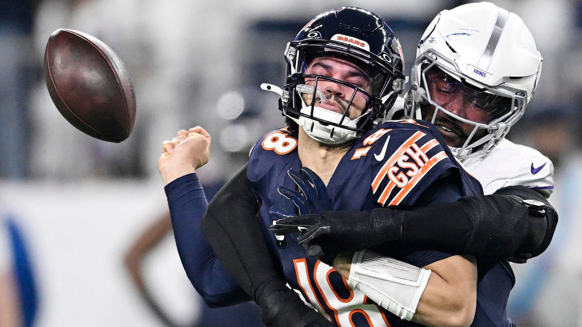 Vikings crush Bears, Falcons avoid disaster vs. Raiders; Lions' injury ...