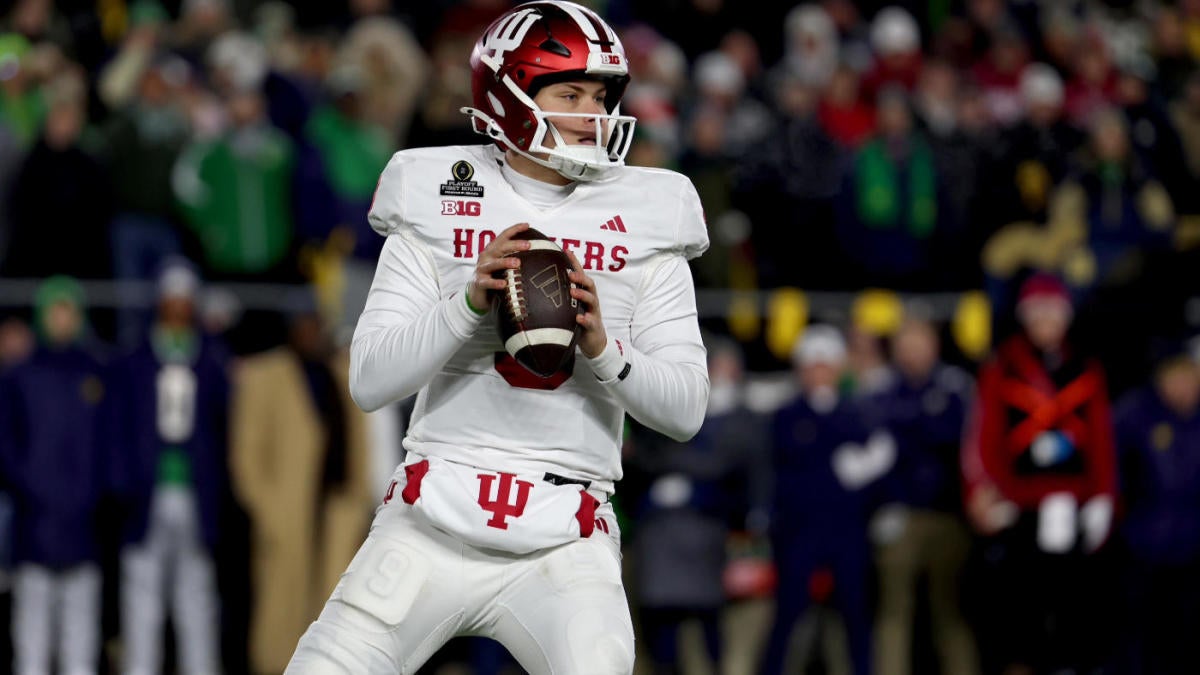 Indiana quarterback Kurtis Rourke played majority of 2024 season with ...