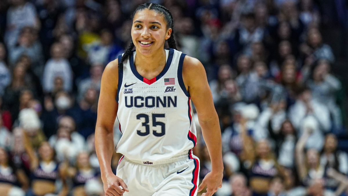 UConn star Azzi Fudd scores career-high 34 points in blowout win over ...
