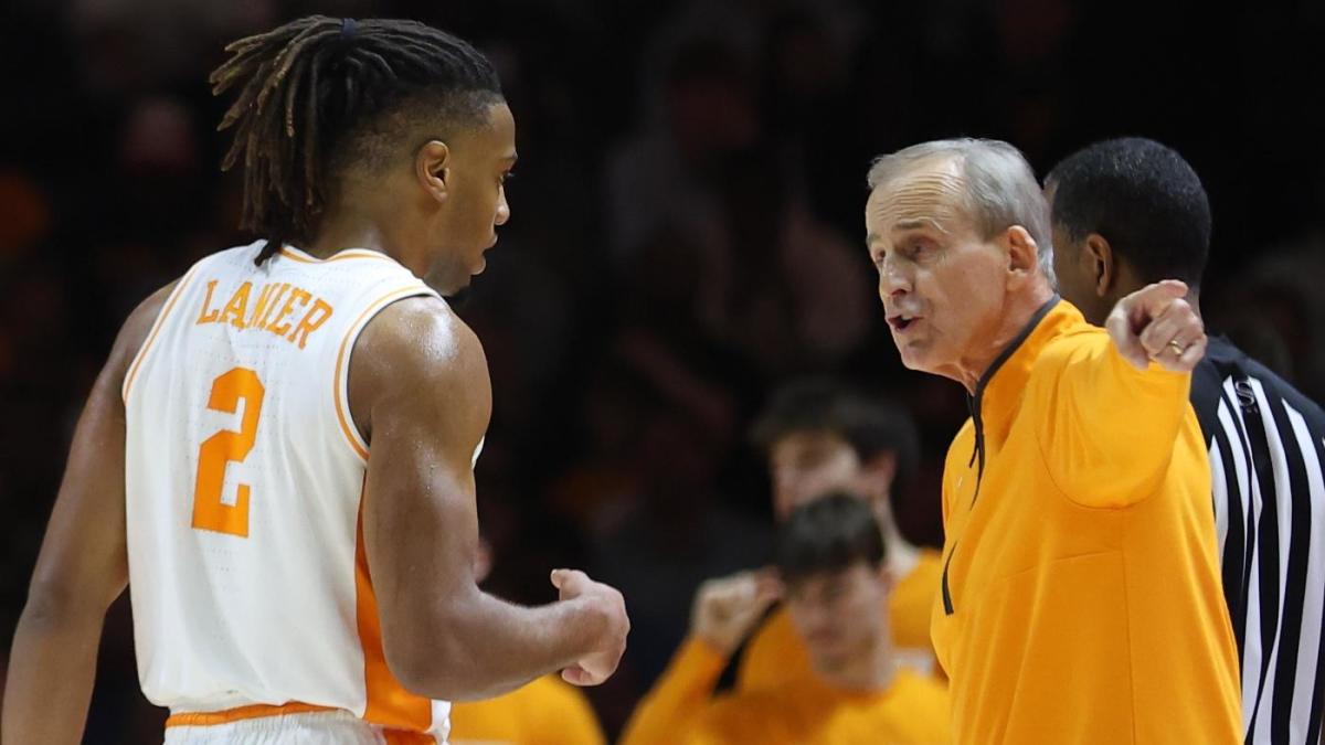 Tennessee vs. UCLA odds, March Madness predictions: 2025 NCAA ...