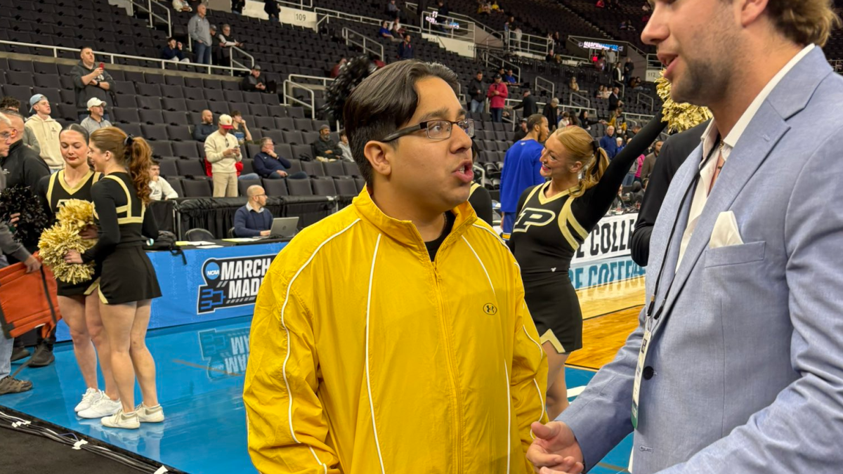 Amir Khan, McNeese's viral student manager, racks up NIL deals as ...
