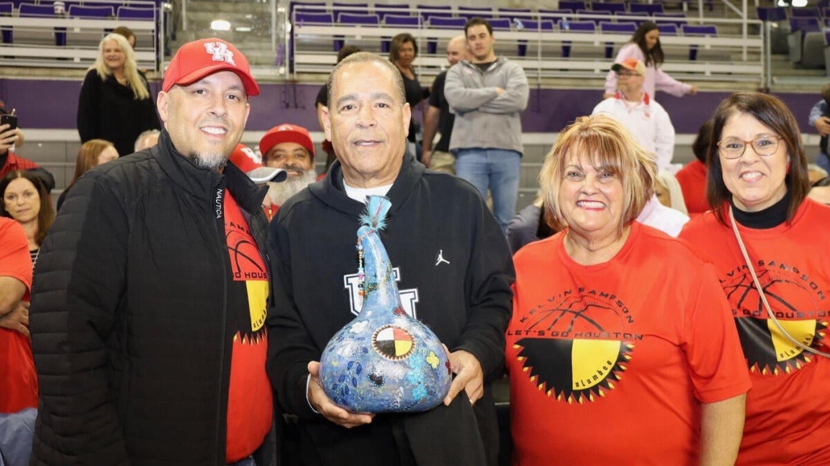 Houston's Kelvin Sampson is 'carrying the banner' for his Lumbee Tribe in quest for federal ...