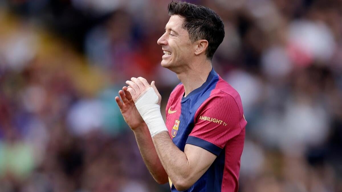 Robert Lewandowski injury: Barcelona striker set to miss El Clasico and ...