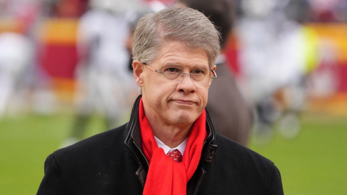 Nine-year-old relative of Chiefs owner Clark Hunt among those dead in ...