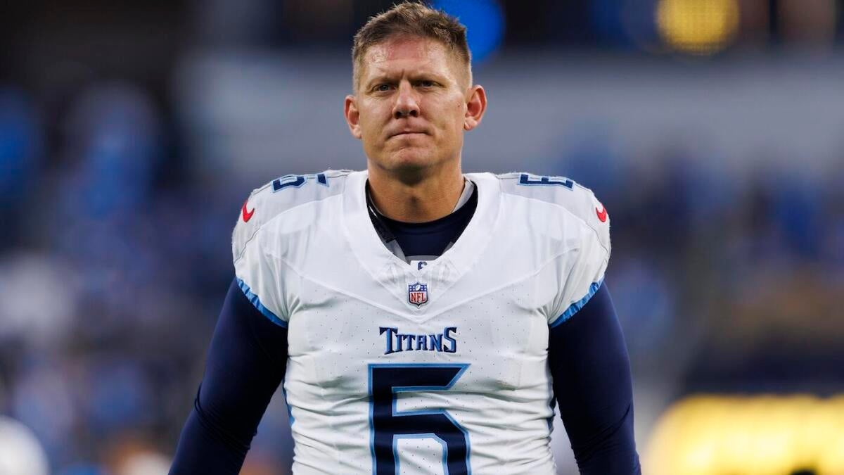 Jets sign 40-year-old kicker Nick Folk following release of Caden Davis ...