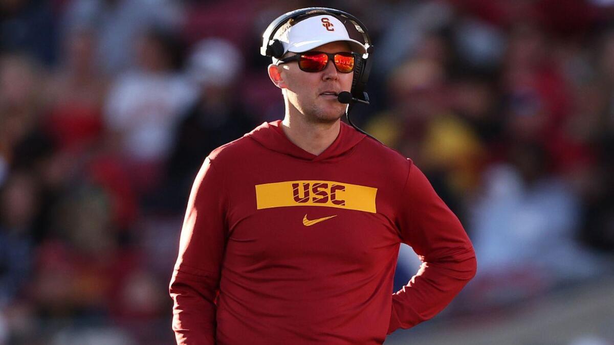 USC football 2025: Win total, Big Ten outlook and Lincoln Riley's pivotal challenge - CBS Sports