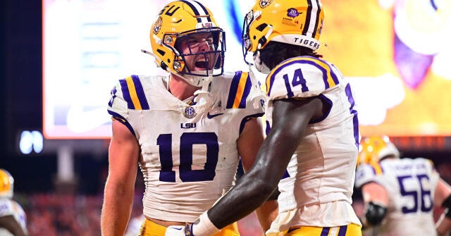 Saturday CFB Winners & Losers: LSU Wins First Season-Opening Game Since ...
