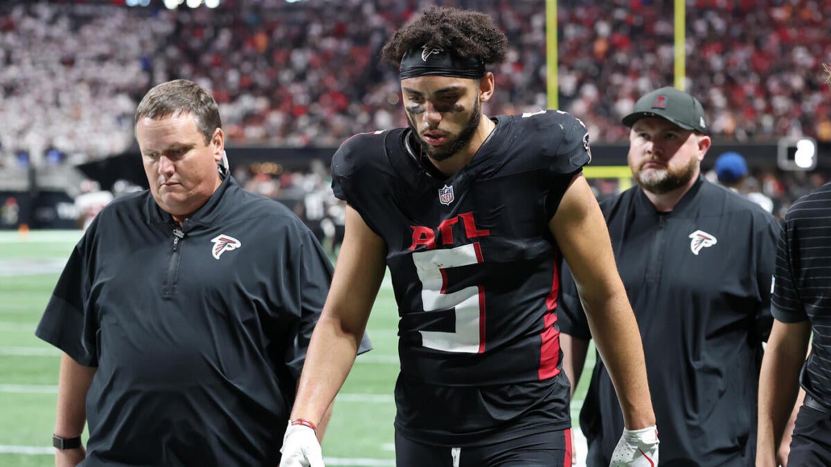 Drake London injury: Falcons WR day-to-day with shoulder sprain after ...