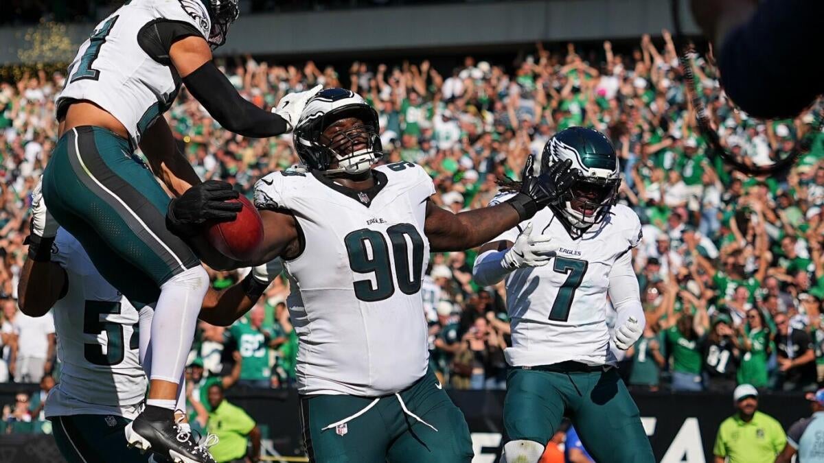 Inside Jordan Davis' blocked FG, historic walk-off TD for Eagles in ...
